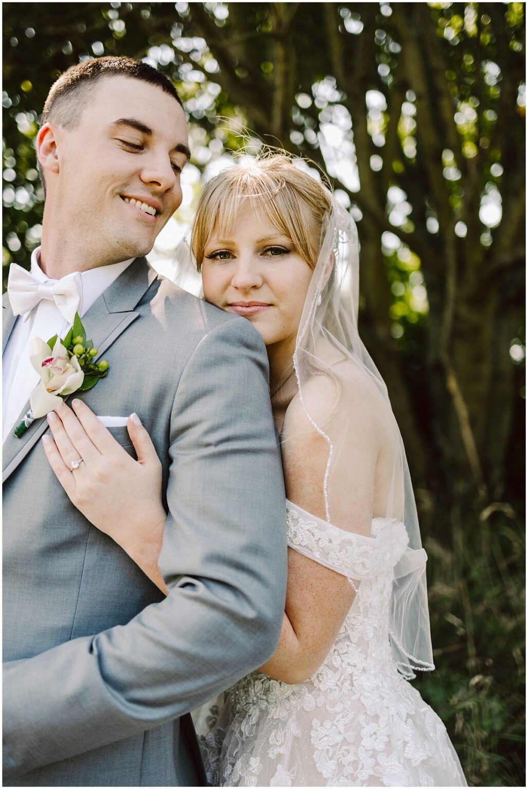 Waterfront Wedding at Ballard Elks Lodge | GSquared Weddings Photography