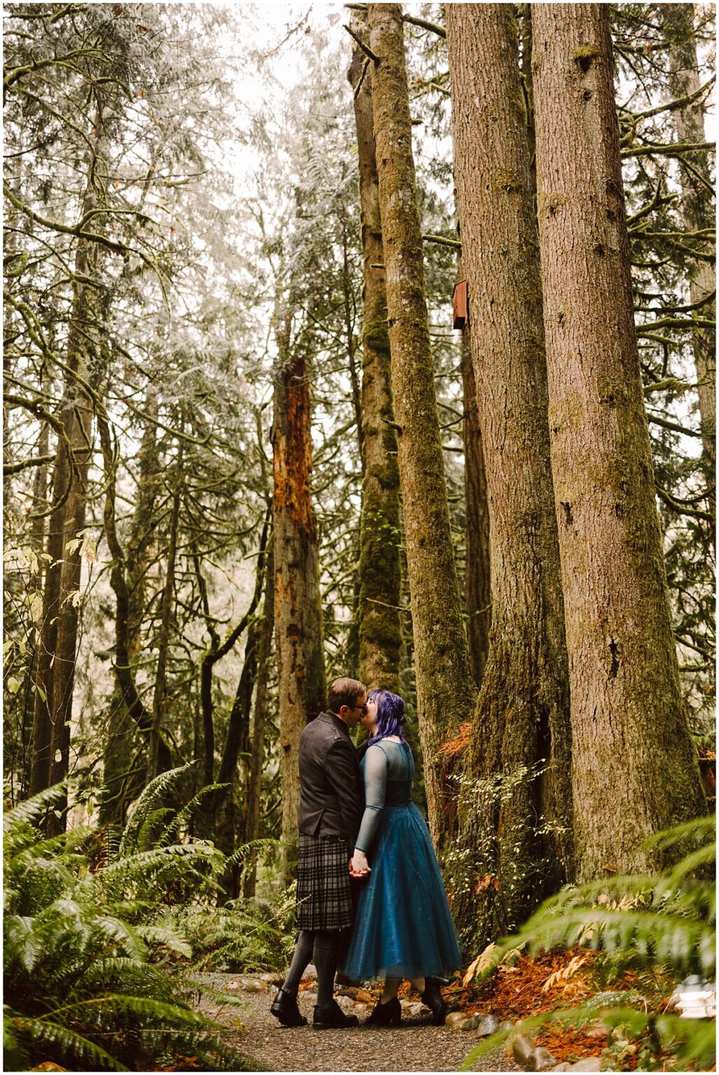 Fall Treehouse Wedding | Treehouse Point | GSquared Weddings Photography
