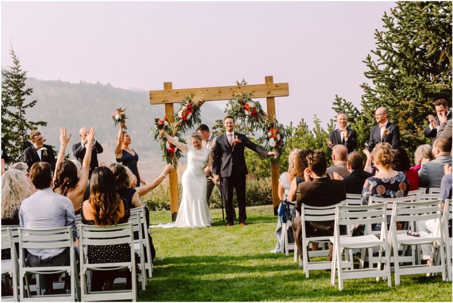 Sun Mountain Lodge Fall Wedding | GSquared Weddings Photography