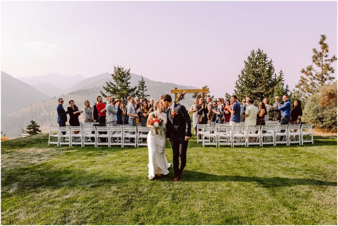 Sun Mountain Lodge Fall Wedding | GSquared Weddings Photography